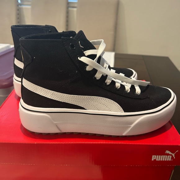 Puma | Shoes | Puma Black High Top Size 7 | Poshmark